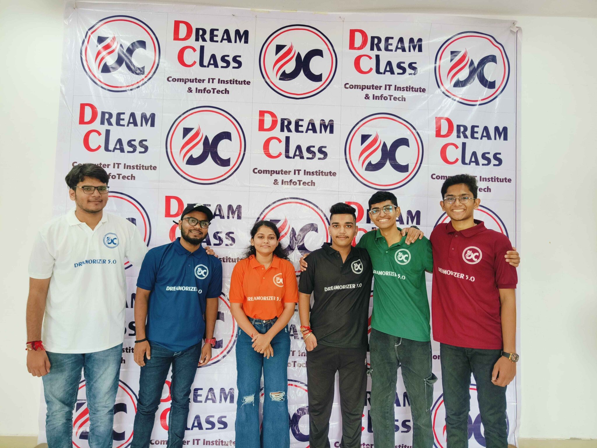 Best BCA Classes in Surat | Dream Class Computer IT Institute
